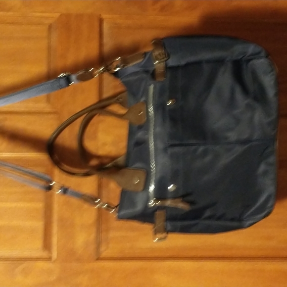 Signature by Avon | Bags | Signature Avon Nylon Tote Carry Or Crossbody ...